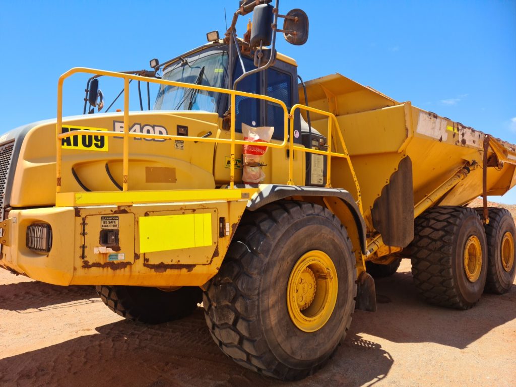 40T Articulated Dump Truck - Bell B40D - NTC Contracting
